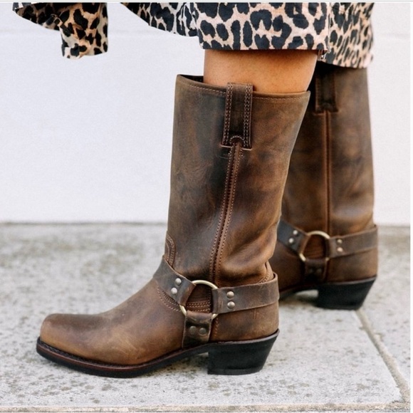 Frye | Shoes | Frye Womens 7730 Tan Harness 2r Size 65m | Poshmark
